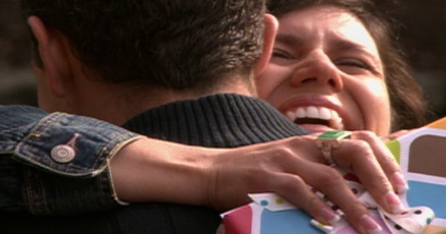 Extra: Yvette's emotional reunion - CBS News