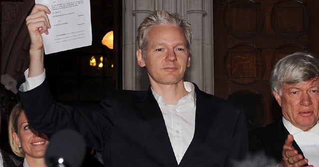 Assange: We Did Not Conspire With Our Source - CBS News