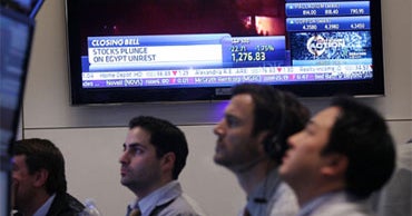 Egypt Crisis Stirs Concern for World Economy - CBS News