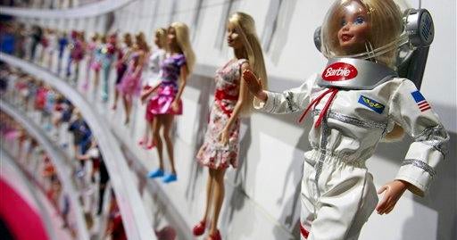 Authorities in Puerto Rico seize, destroy 10,000 Barbie dolls - CBS News