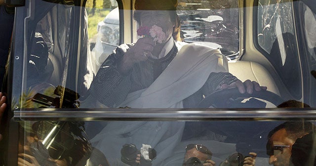 Qaddafi: "Thousands" will die if West intervenes - CBS News