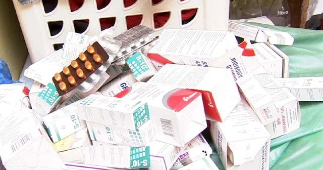 How to safely order medication online - CBS News