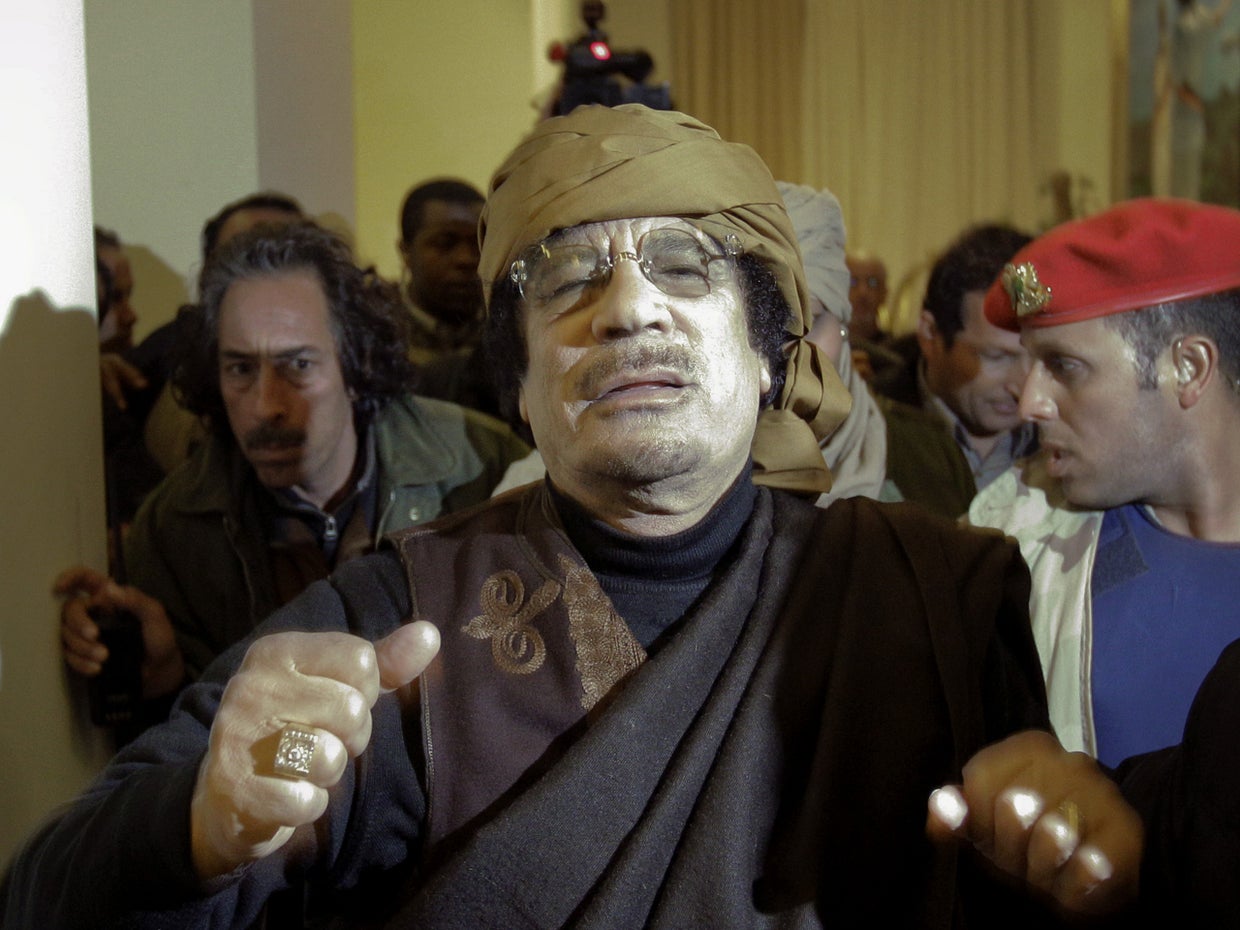 Bid to end Qaddafi's reign poses risks - CBS News