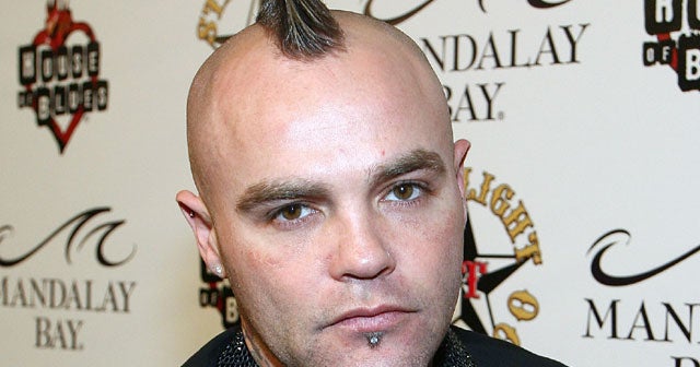 Shifty Shellshock, LA rocker, arrested on outstanding warrants - CBS News