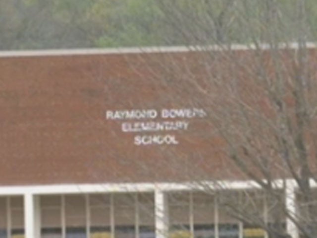 Elementary students make pig noises at classmate, teacher suspended ...