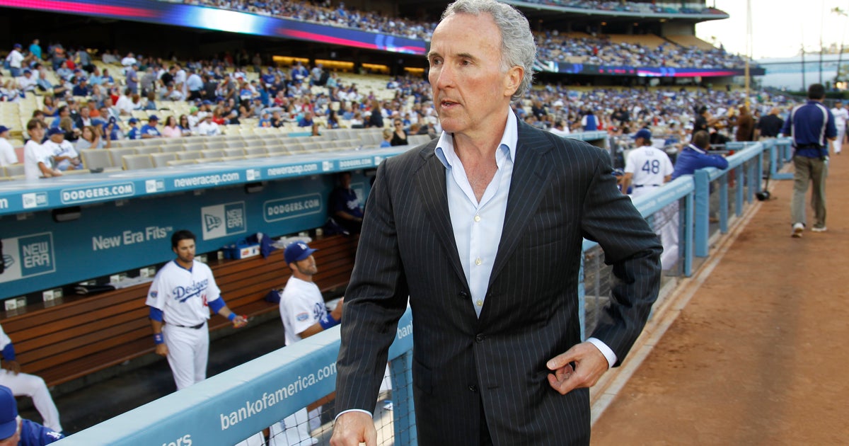 McCourt accused of looting $190M from Dodgers - CBS News