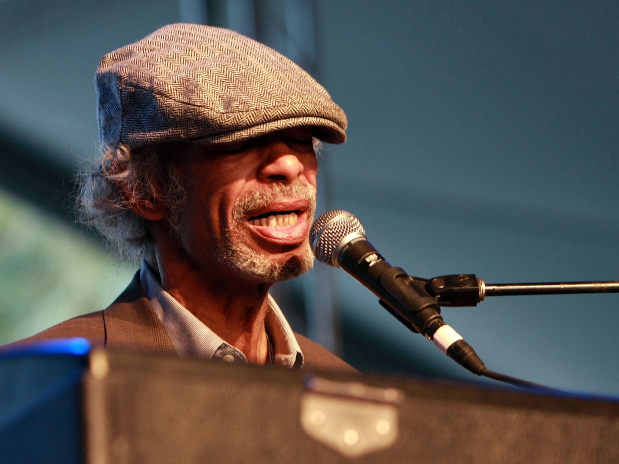 In memoriam: Stars we lost in 2011