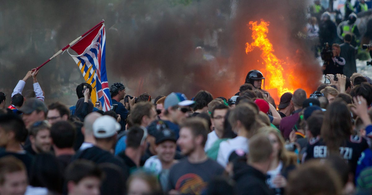 Vancouver post-game riots send 150 to hospitals - CBS News