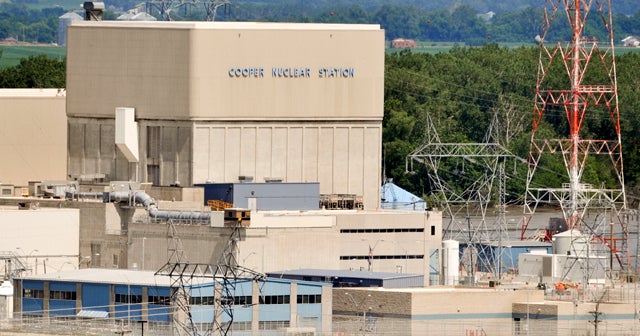 Nuke plant averts shutdown from swelled Missouri - CBS News