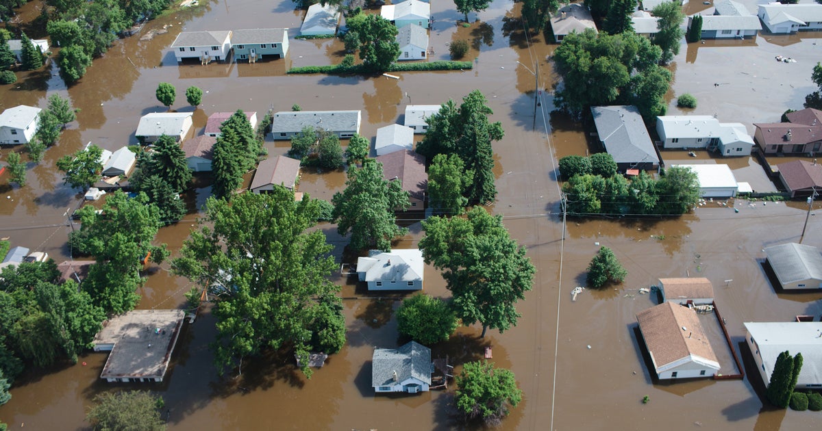 Flooding in N.D. city breaks century-old record - CBS News