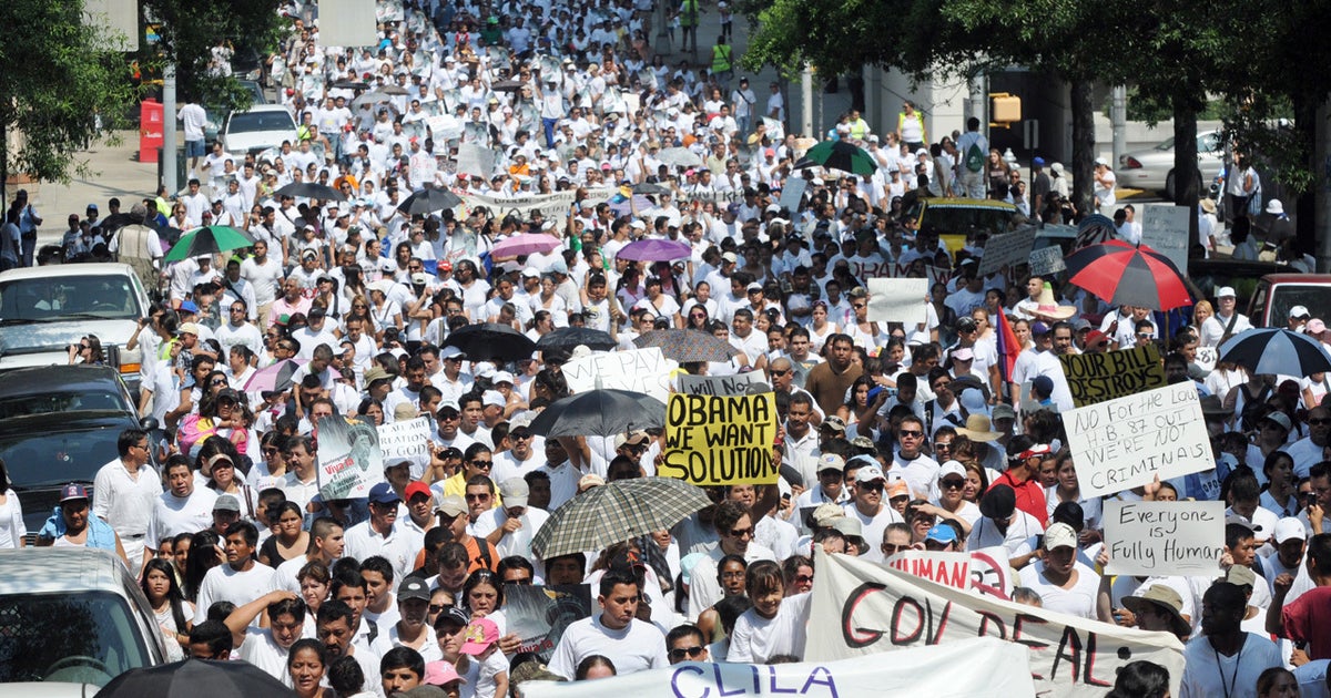 Thousands rally against Ga. immigration law - CBS News