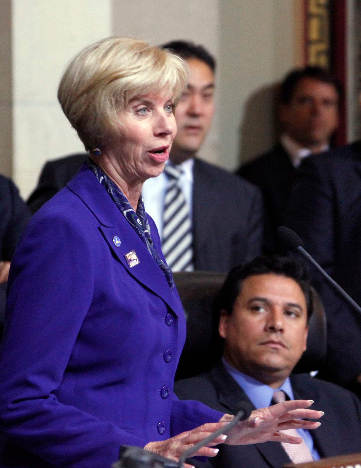 Democrat Janice Hahn defeats Craig Huey for Rep. Jane Harman's seat ...