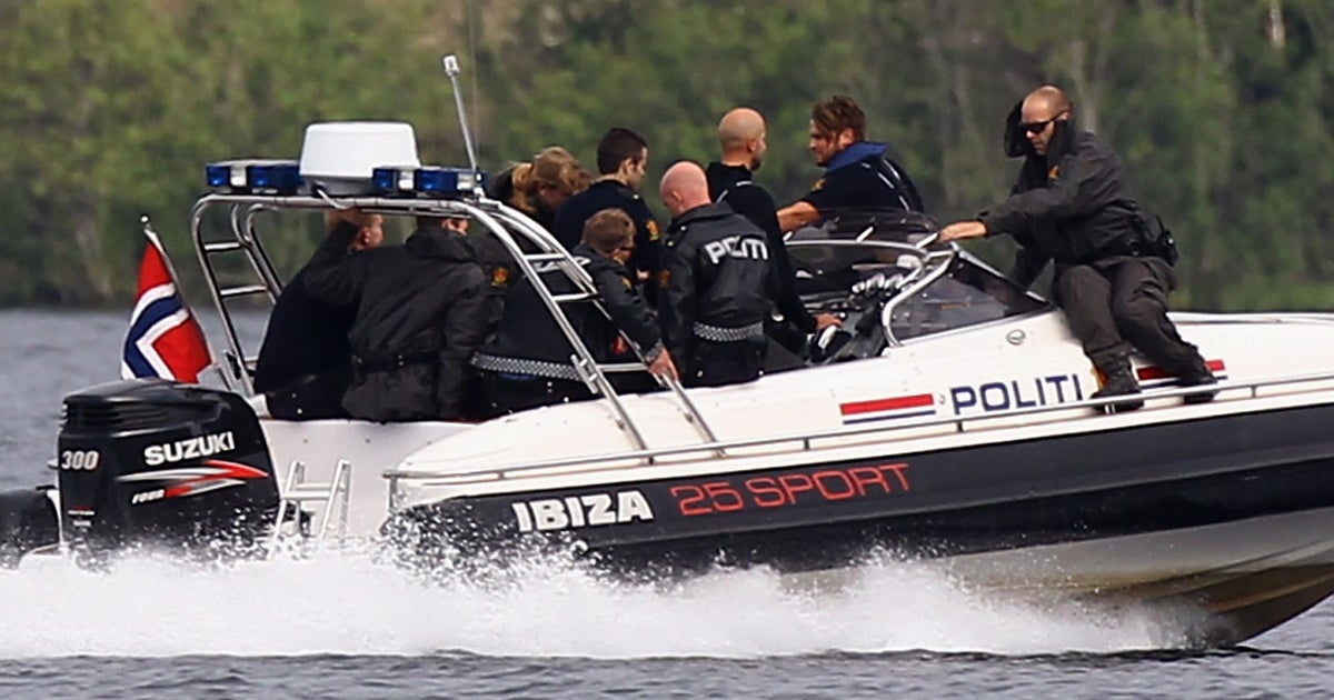 After slow response, Norway defends police - CBS News