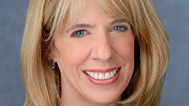 CBS News Team - Anchor & Correspondent Bios - CBS News