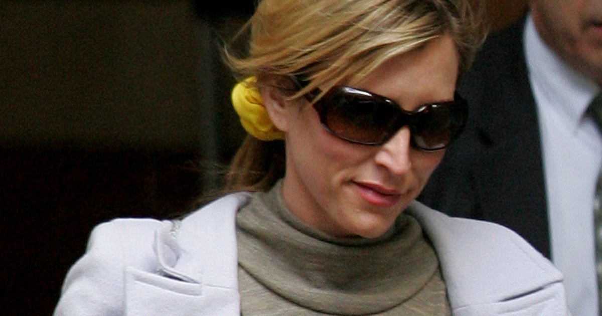 Heather Mills: Journalist told me I'd been hacked - CBS News