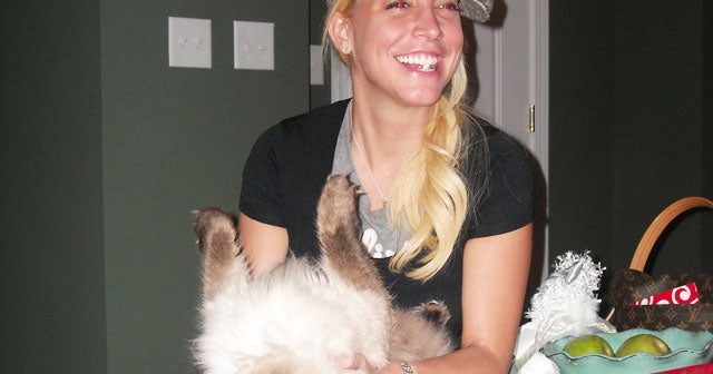 Md. woman Robyn Gardner missing in Aruba - CBS News