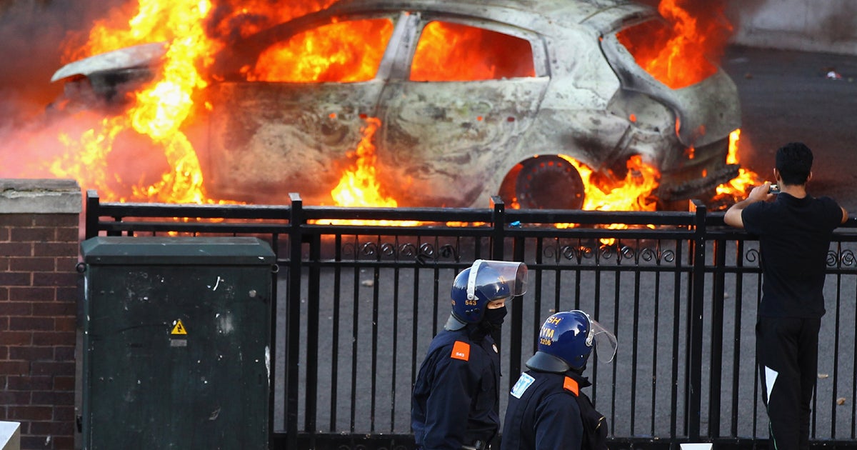 3 men charged in UK hit-and-run riot deaths - CBS News