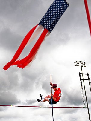 Amazing aging athletes: Buff bodies battle at Senior Games