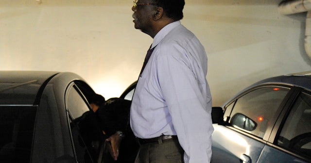 Doctor charged in prescription drug ring case - CBS News