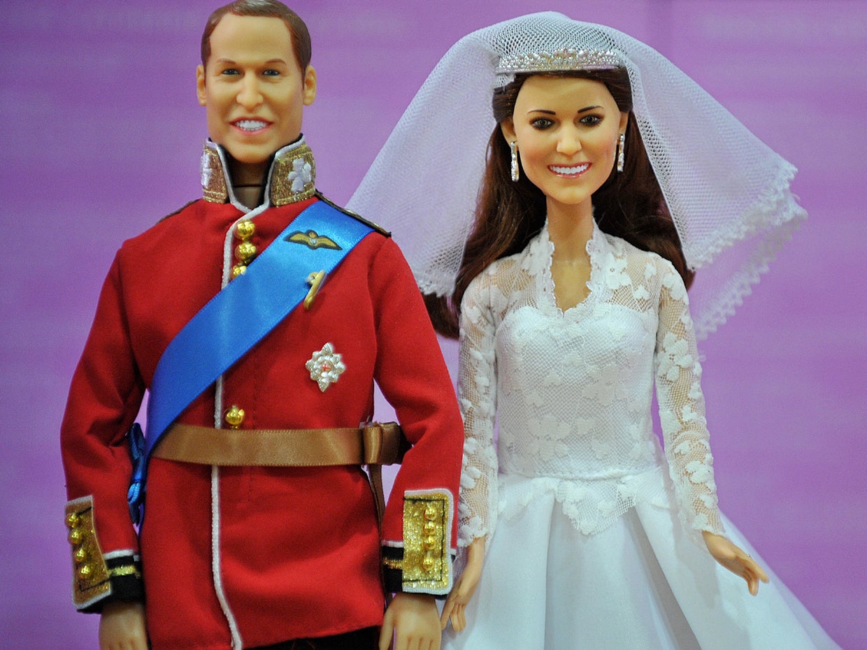 Prince William and Kate get wedding dolls - CBS News