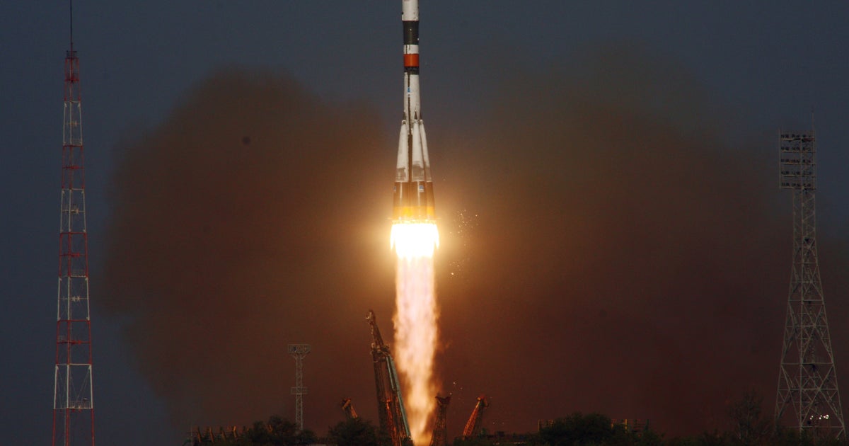 Space station supply ship crashes back to Earth - CBS News