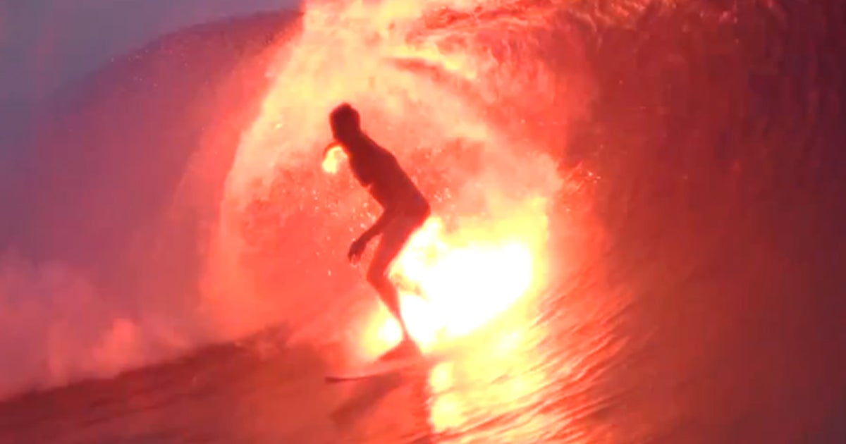 Bruce Irons shows some "flare" with his surfing at Red Bull Minor ...