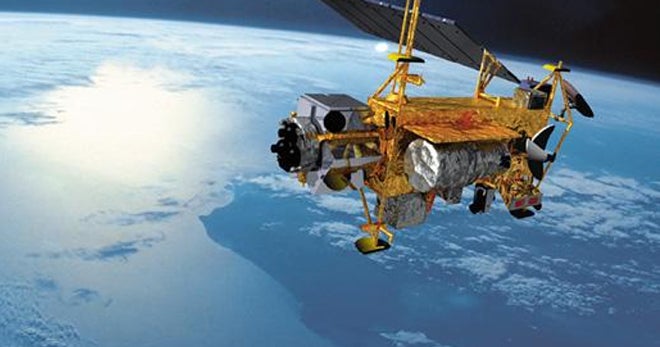 NASA narrows timeframe on falling satellite - CBS News