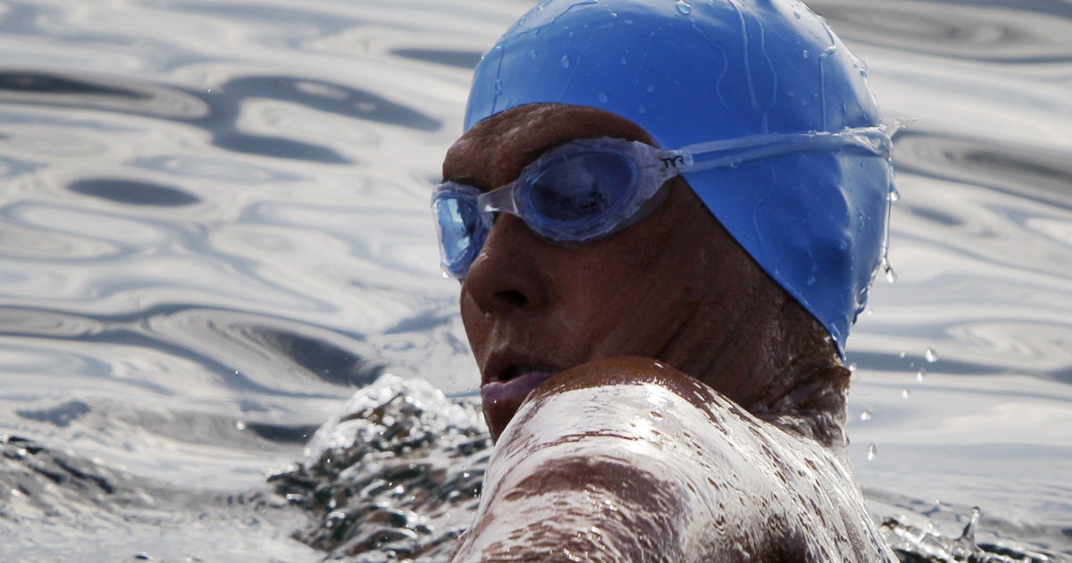 Nyad picks up pace on Florida swim - CBS News