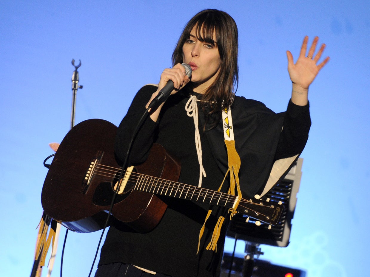 Feist's fourth album "Metals" departs from popular hit - CBS News
