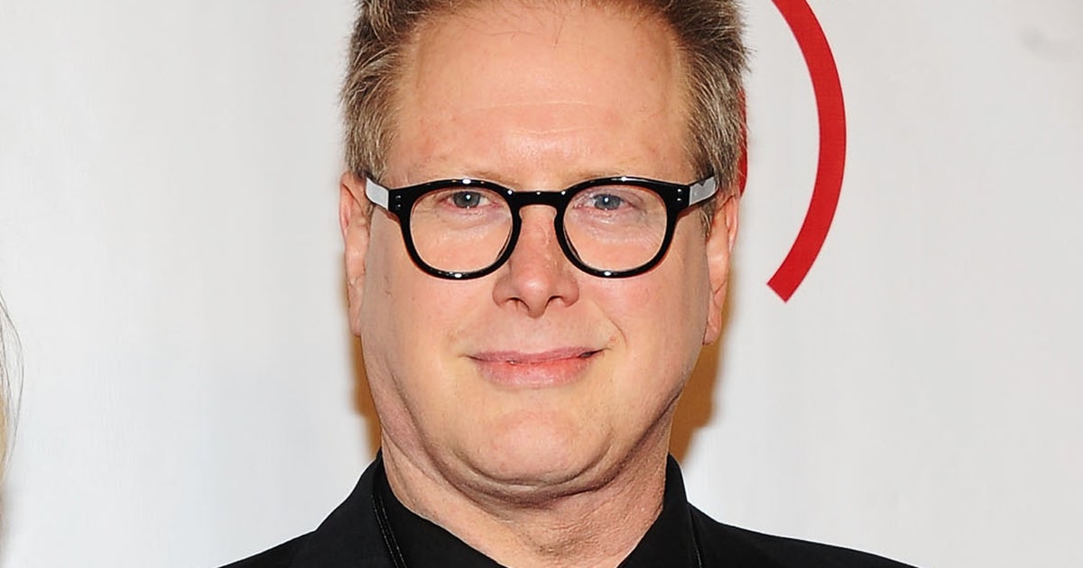 Darrell Hammond recalls crack addiction in memoir - CBS News