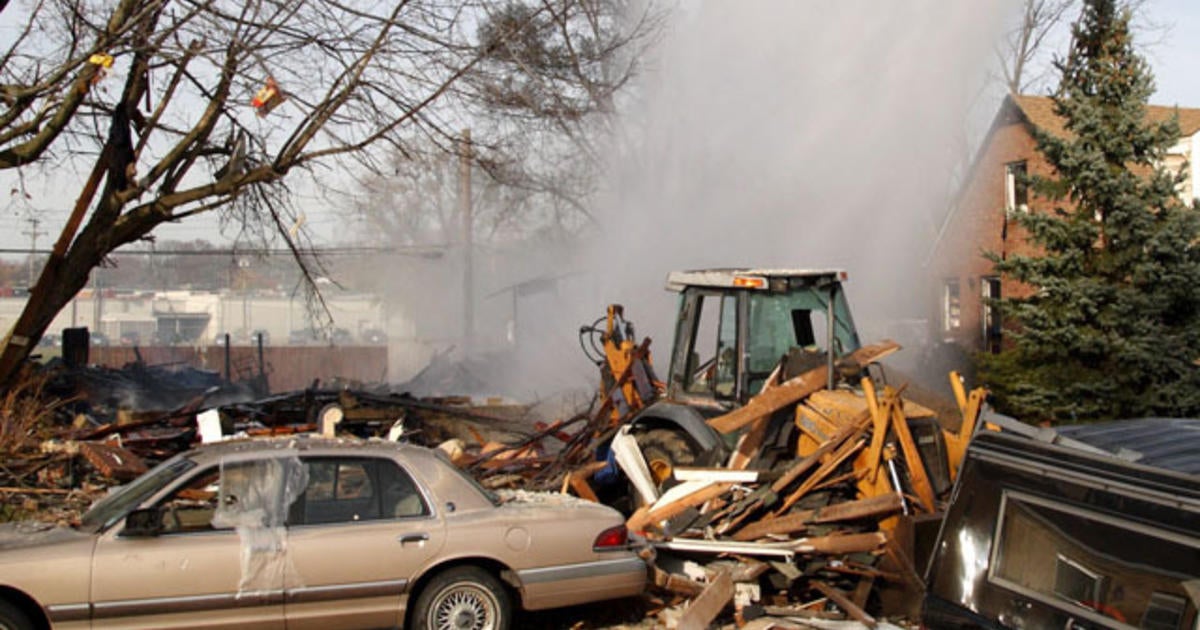 Ohio house explodes; 6 injured, 1 still missing - CBS News