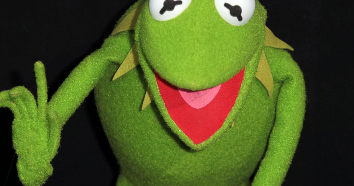 Kermit the Frog talks gadgets - CBS News