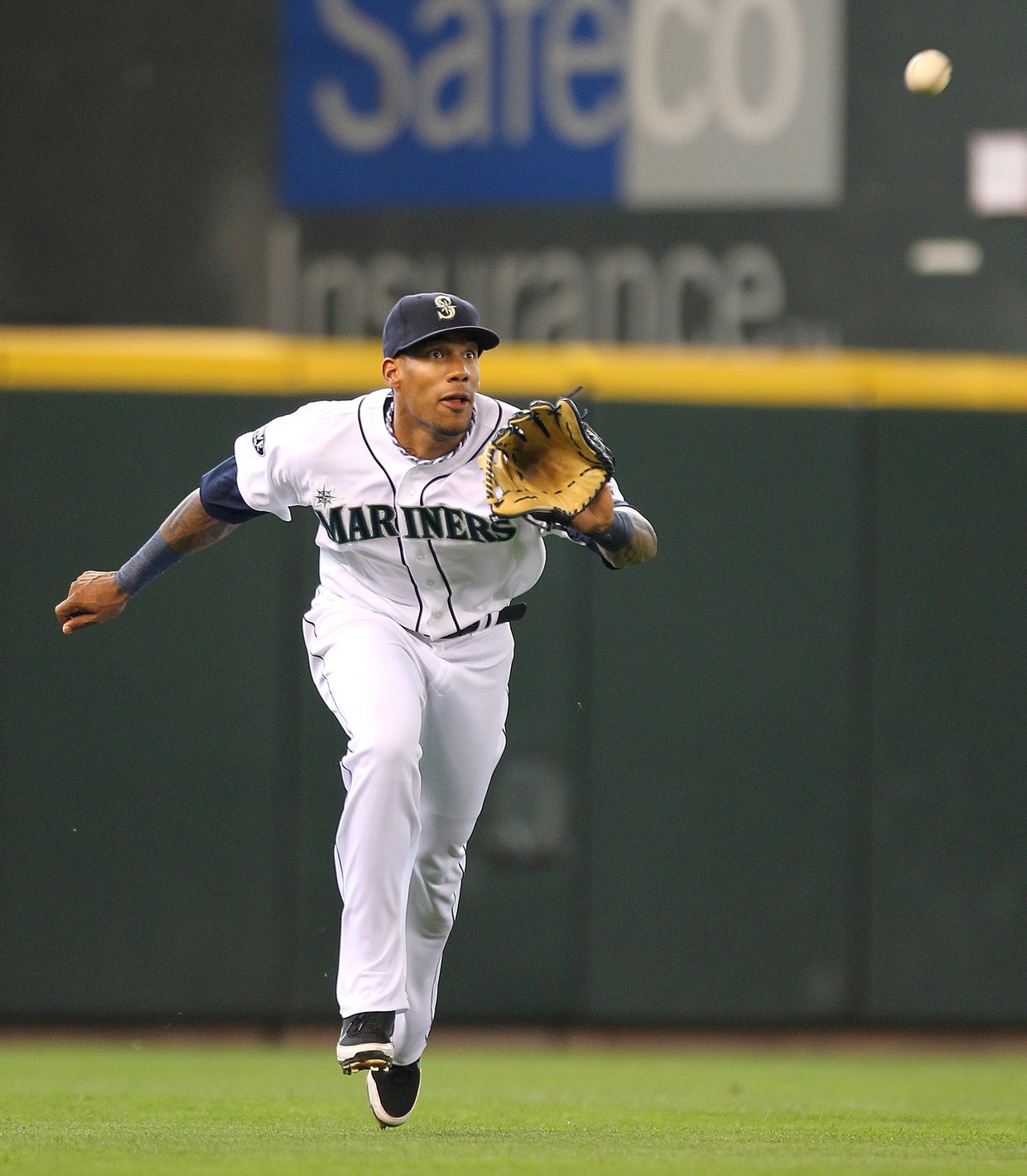 Police: Seattle Mariners' Greg Halman murdered in the Netherlands - CBS ...