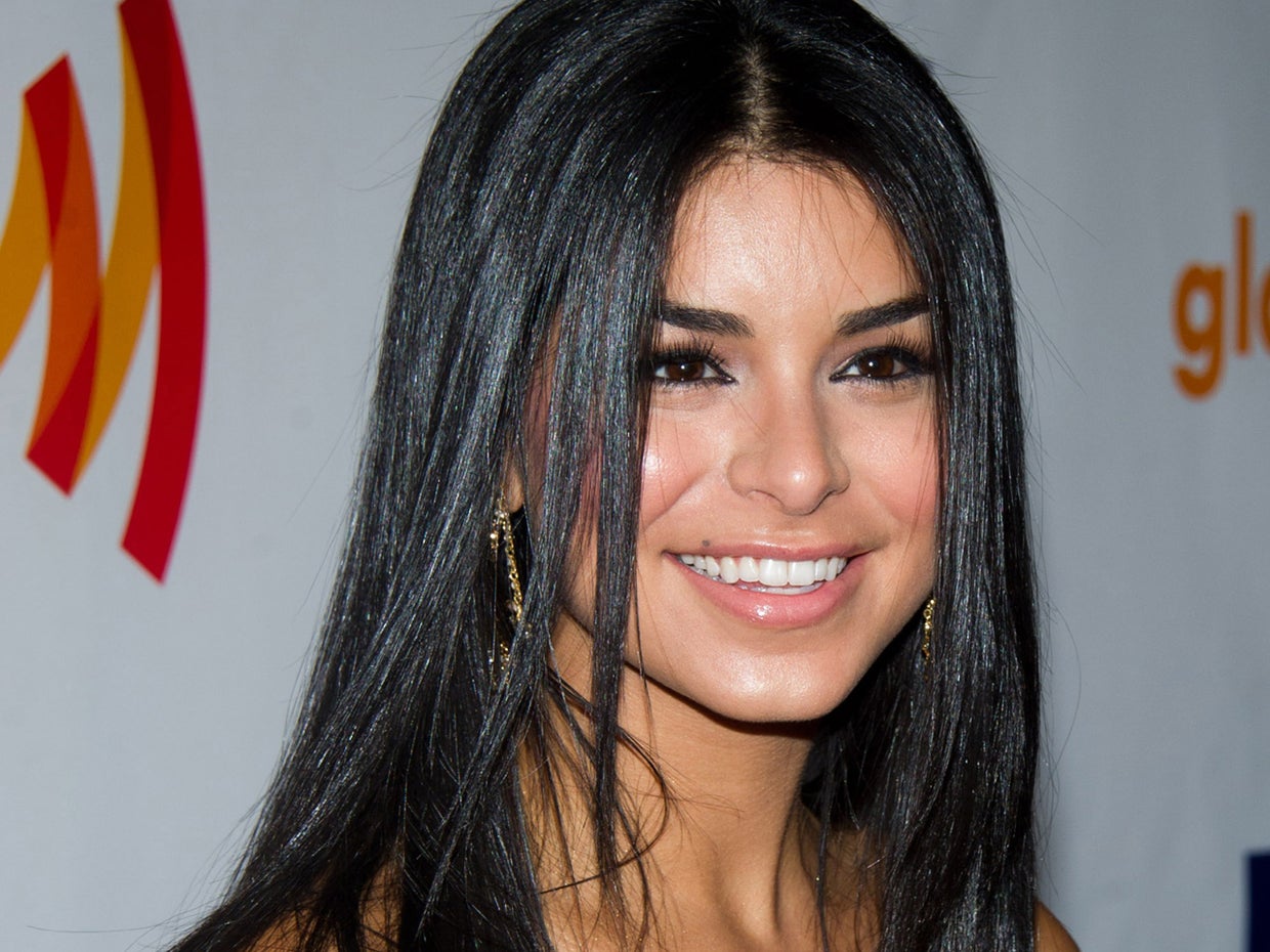 Ex-Miss USA Rima Fakih reaches plea deal in DUI case - CBS News