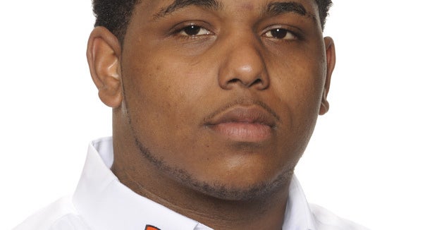 Oregon State football player Fred Thompson dies - CBS News