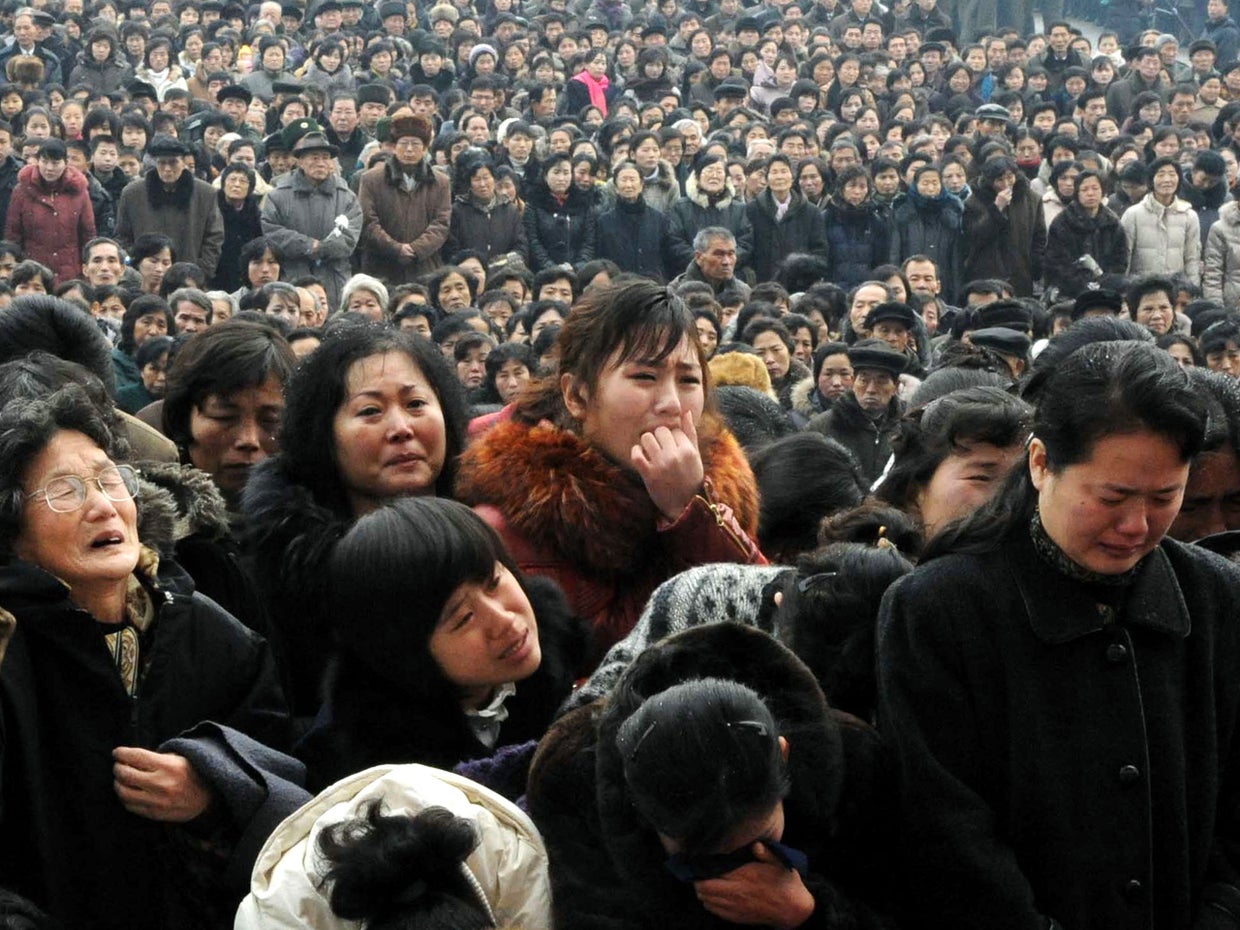 Loss, fear, threats drive N. Korean mass grief - CBS News