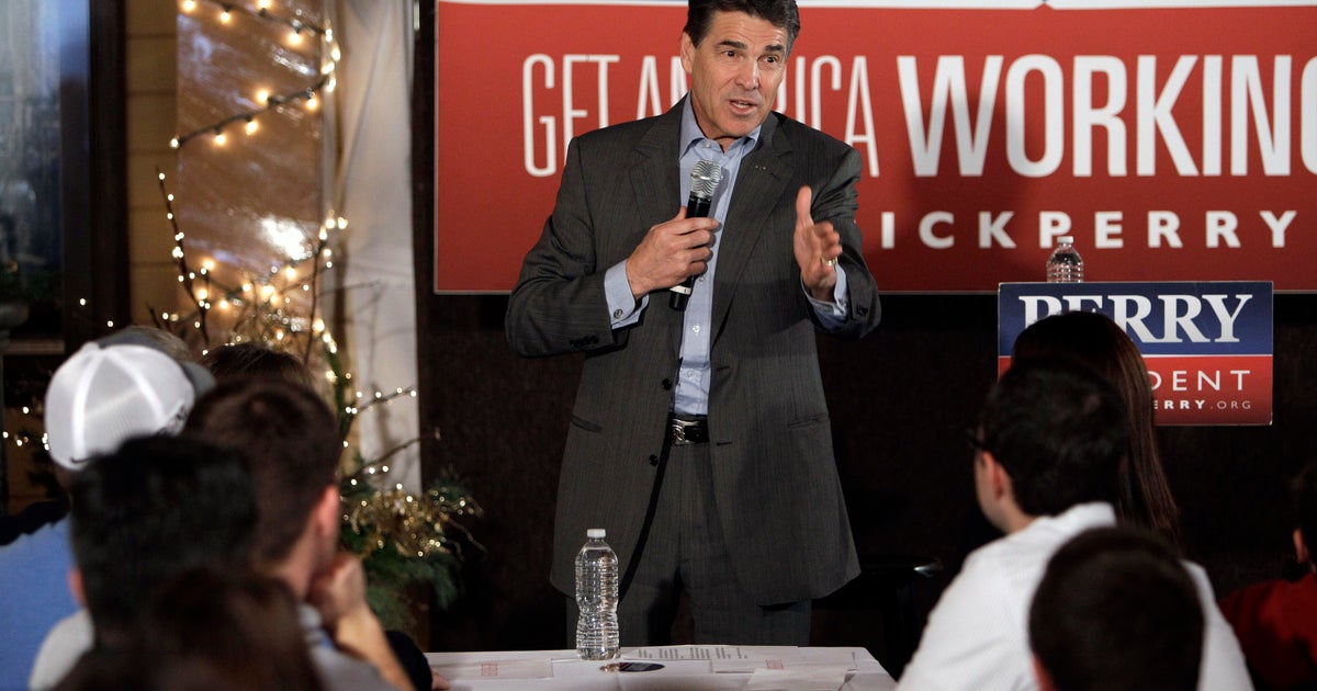 Perry likens Fannie and Freddie to Bonnie and Clyde - CBS News