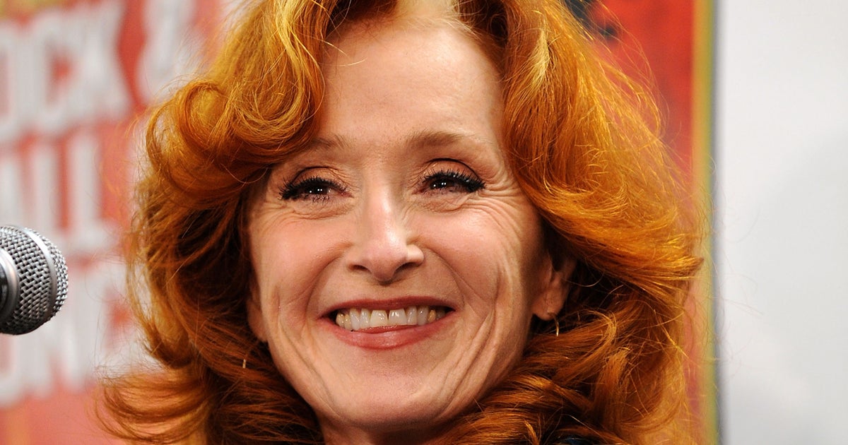 Bonnie Raitt to release first album in seven years - CBS News