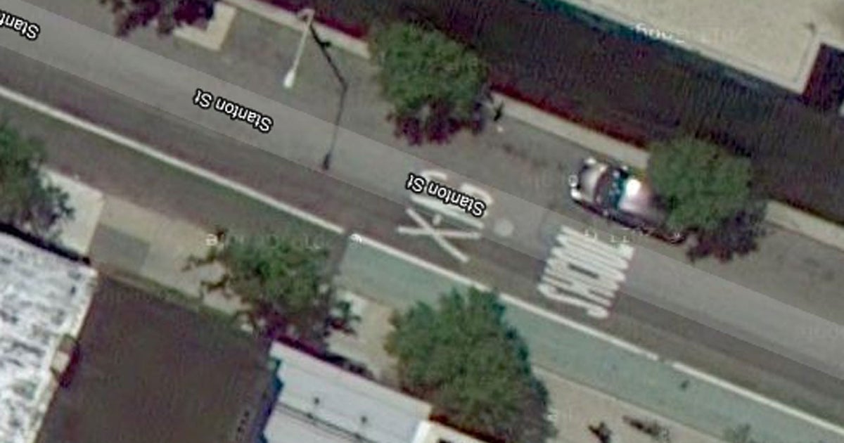 "Shcool" sign goes uncorrected for months in N.Y. - CBS News