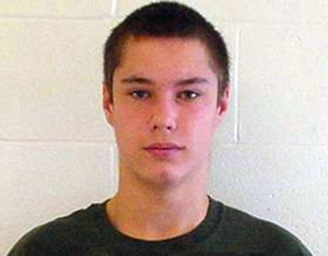 "Barefoot Bandit" Colton Harris-Moore sentenced to 6 1/2 years in jail ...