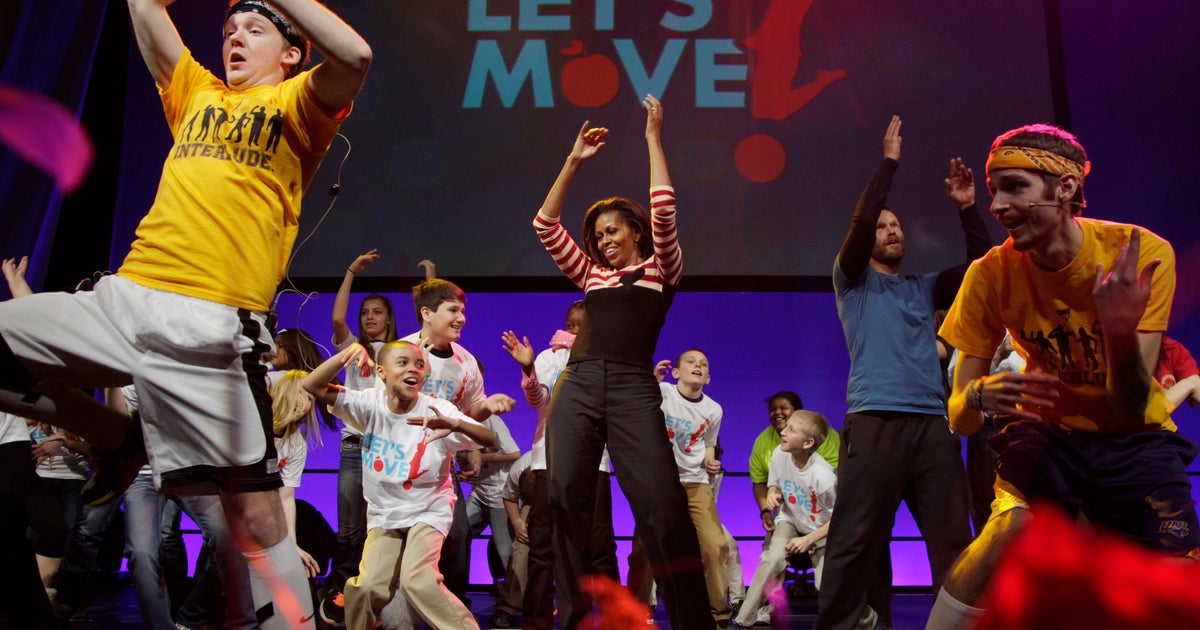 Michelle Obama marks 2nd year of obesity campaign - CBS News