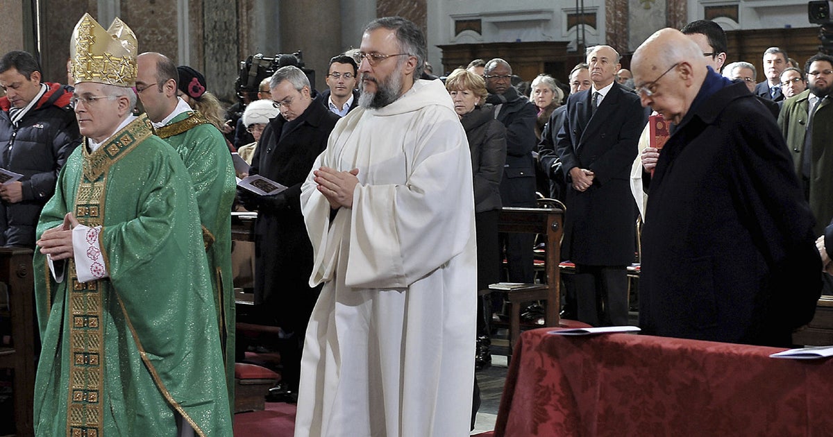 Relatives say goodbye to Costa Concordia victims - CBS News