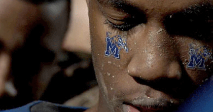 "Undefeated" review: Oscar-nominated and inspired - CBS News