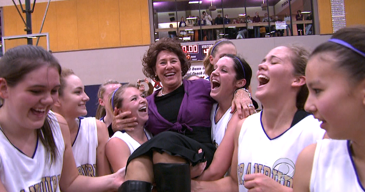 Winningest basketball coach, 74, still loves game - CBS News