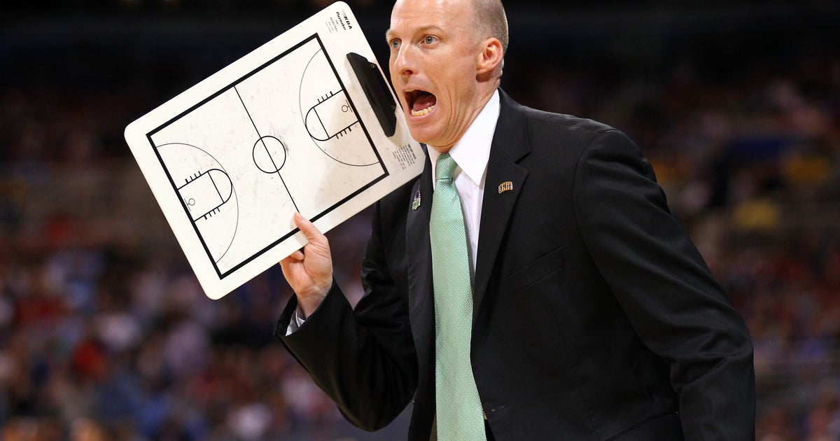 Ohio's John Groce hired at Illinois - CBS News