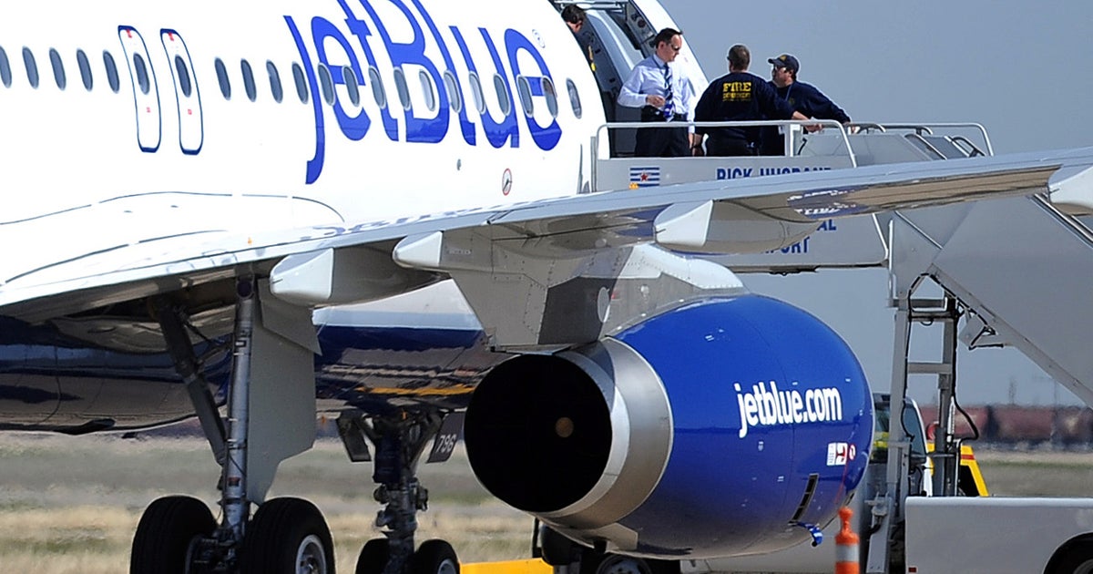 Cockpit recorder from rerouted JetBlue flight examined - CBS News