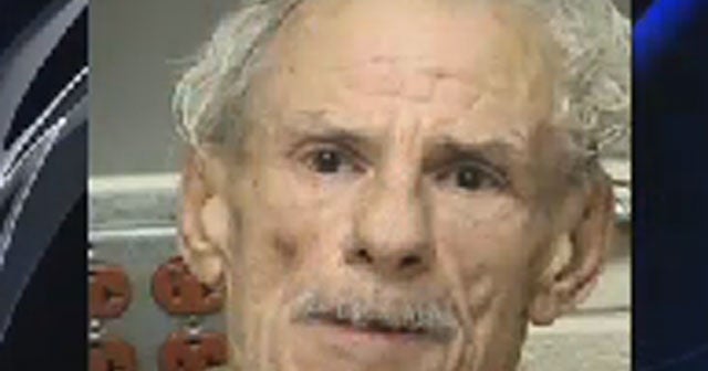 Man, 76, admits killing wife, dogs in anger, say Texas cops - CBS News