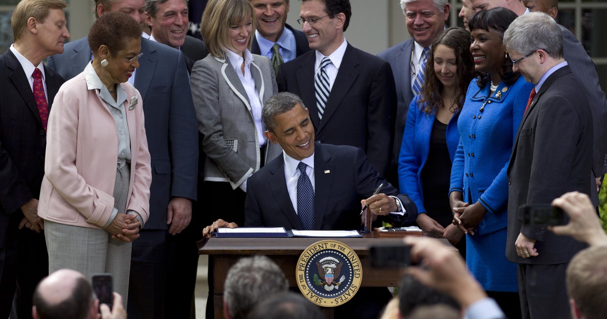 Obama signs "JOBS Act" into law, calls it a "game-changer" - CBS News