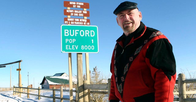 Wyo. town with 1 resident sold for $900,000 - CBS News