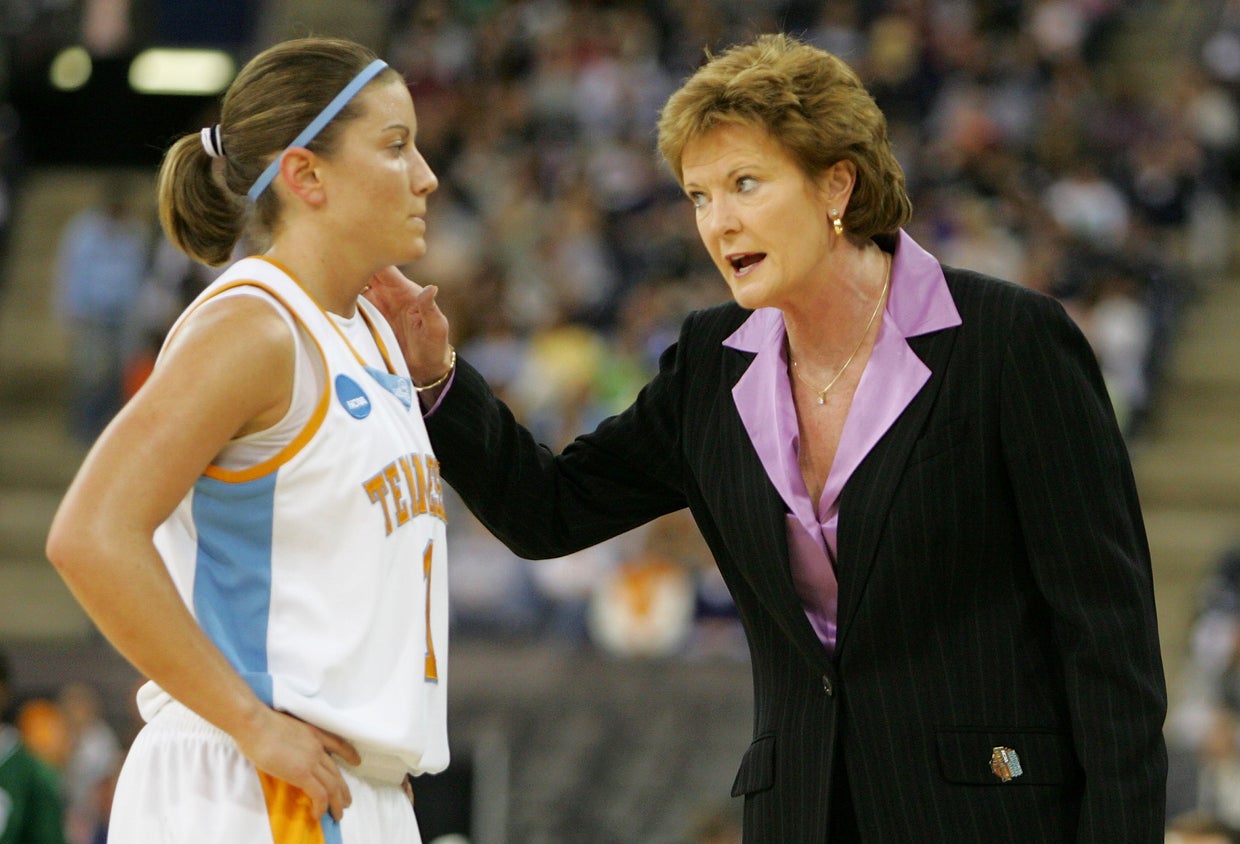 Pat Summitt, winningest coach in Division I college basketball, dead at 64